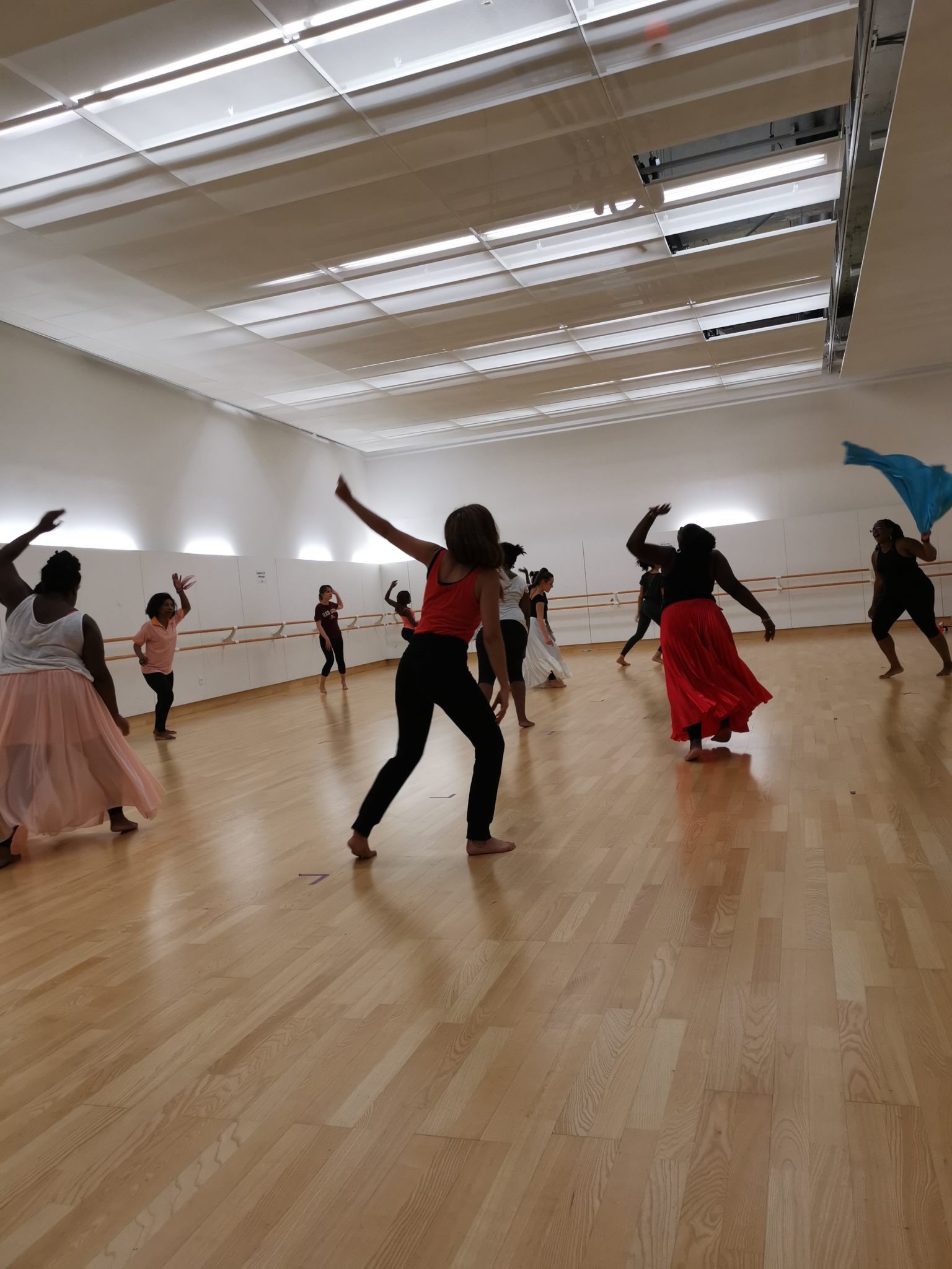 Cours de danse AFRO-JAZZ à Paris - AKD STUDIO PROD